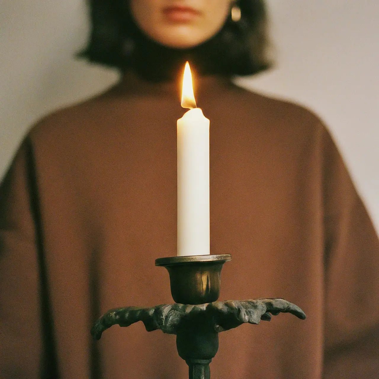 How Do I Safely Use a Floor Candle Holder? – Belaré Home